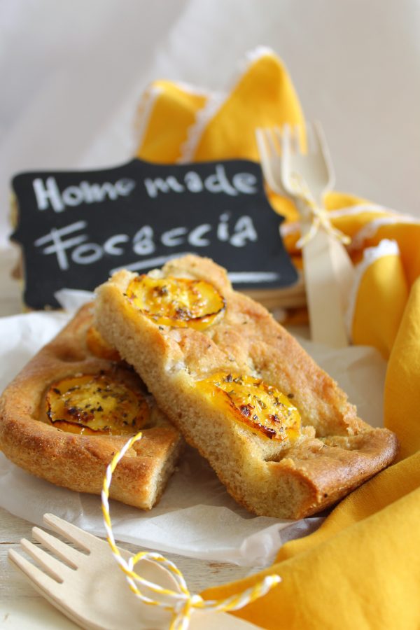 My Foodie Days | Amber tomato focaccia