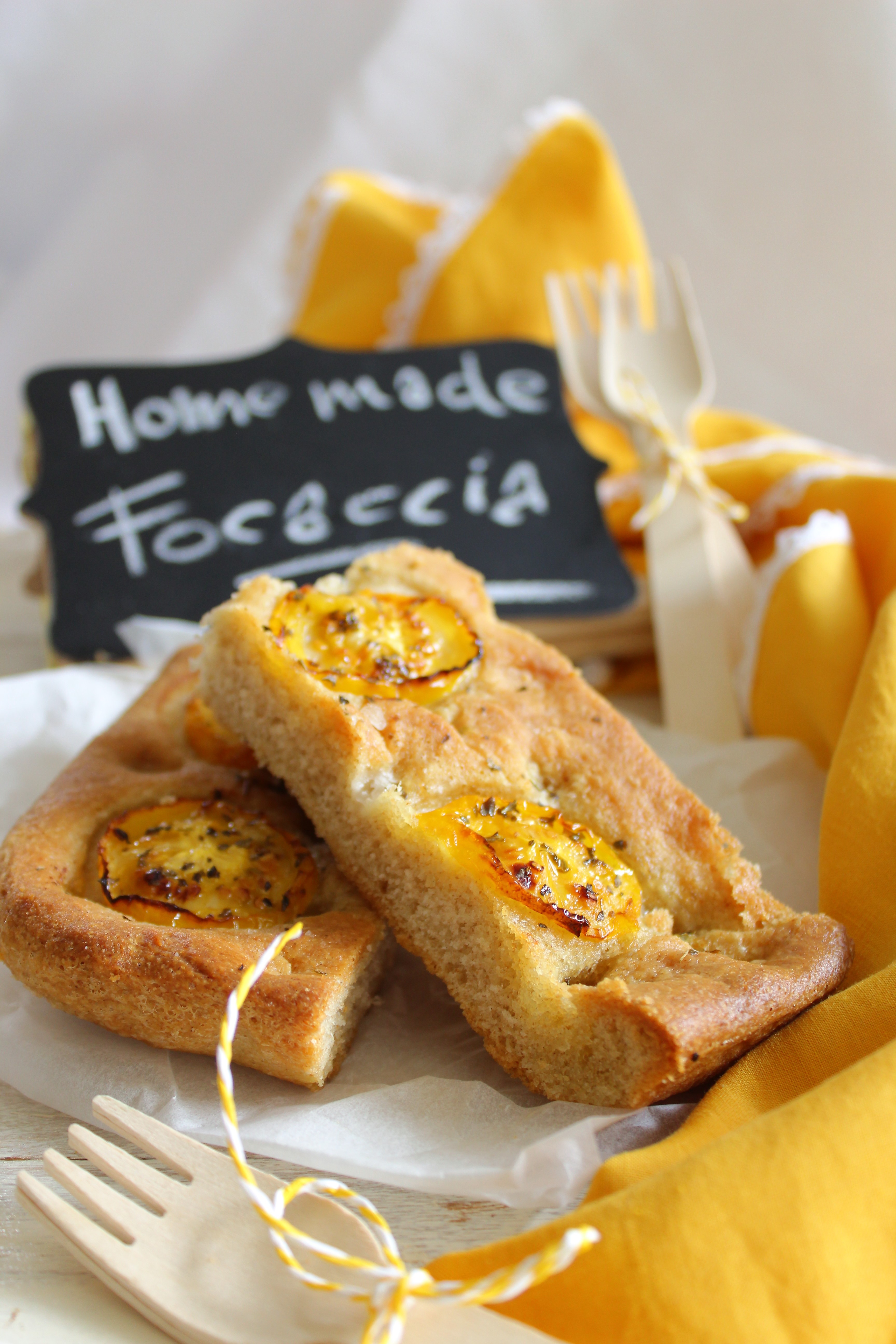 My Foodie Days | Amber tomato focaccia
