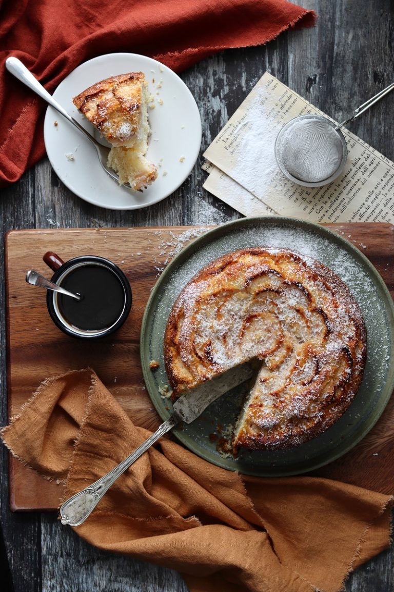 My Foodie Days | No butter apple and coconut cake